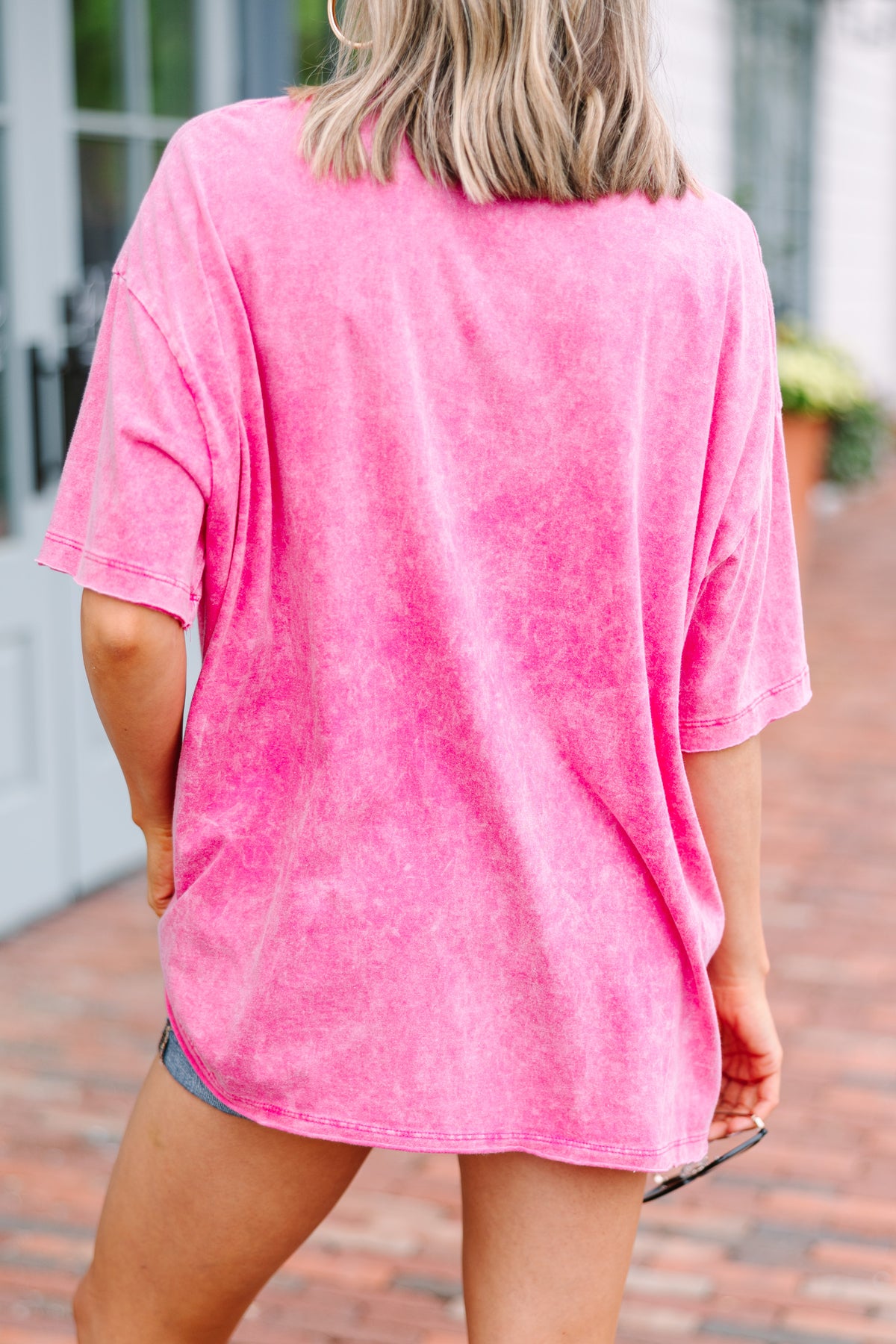 Everything You Need Fuchsia Pink Acid Wash Tee – Shop the Mint