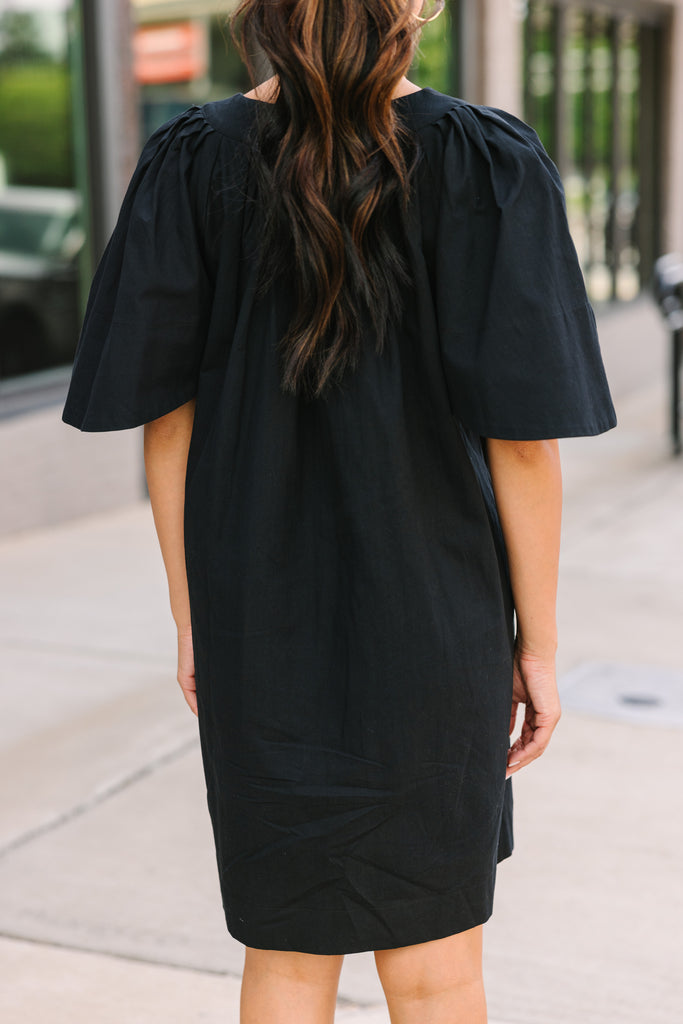 Pep In Your Step Black Shift Dress – Shop the Mint