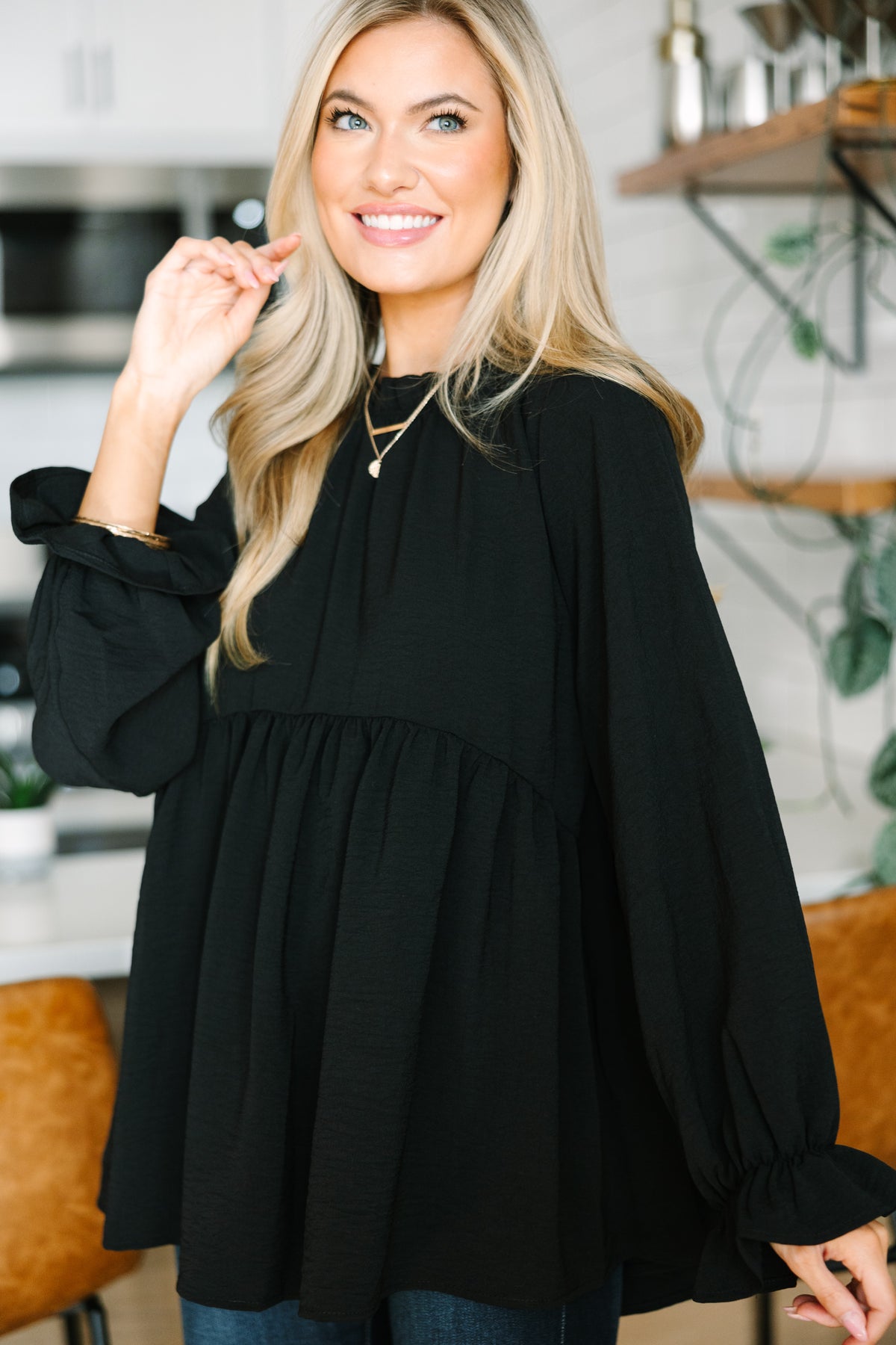 Making Moves Black Ruffled Blouse – Shop the Mint