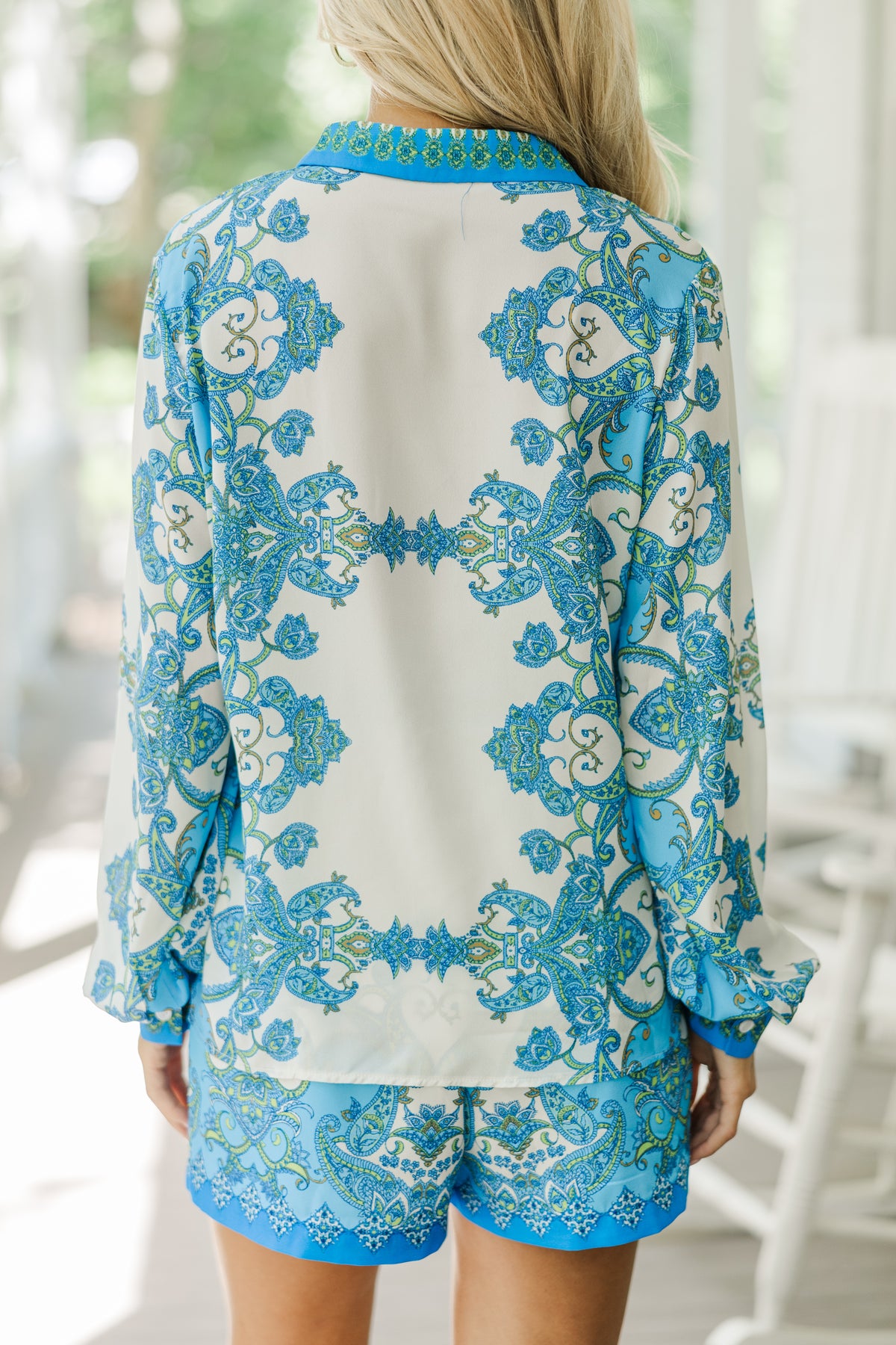 In A Dream Ivory White Baroque Print Blouse – Shop the Mint