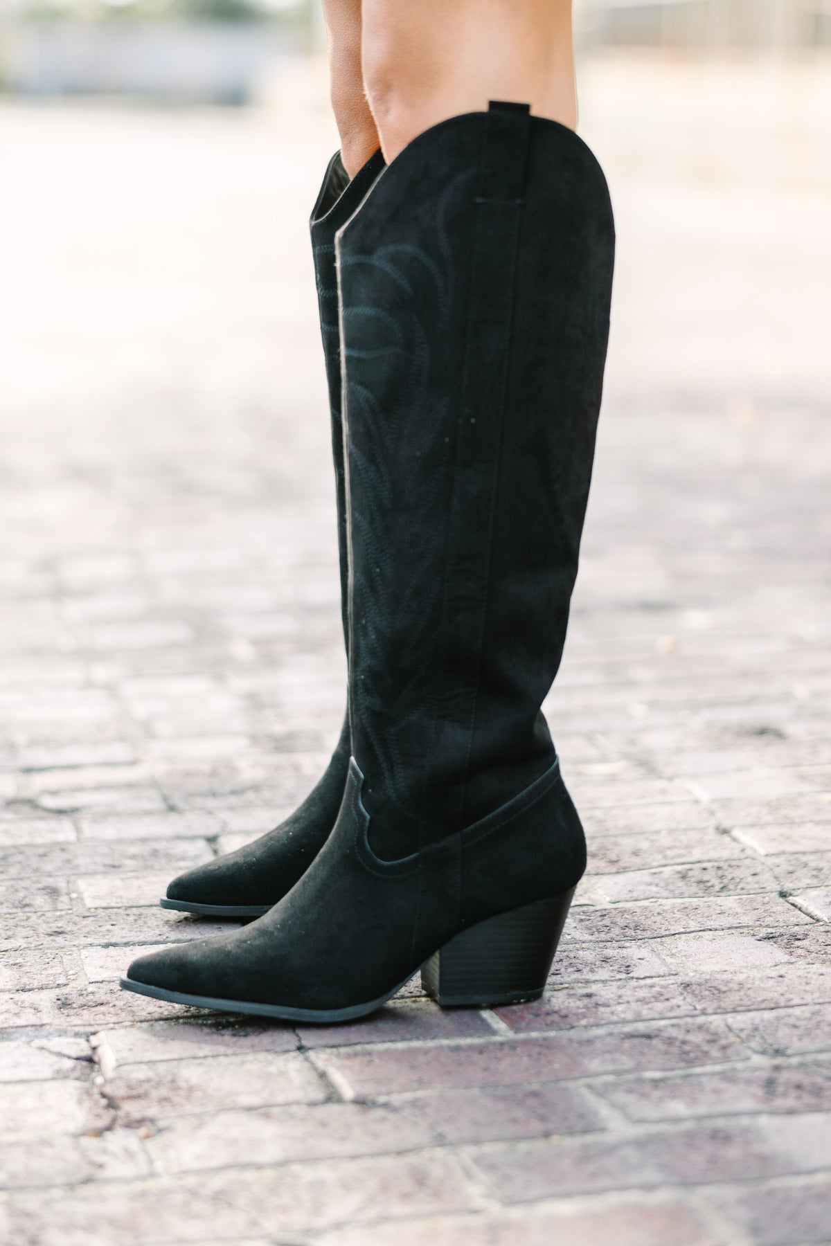 Happy Place Black Western Suede Boots – Shop the Mint