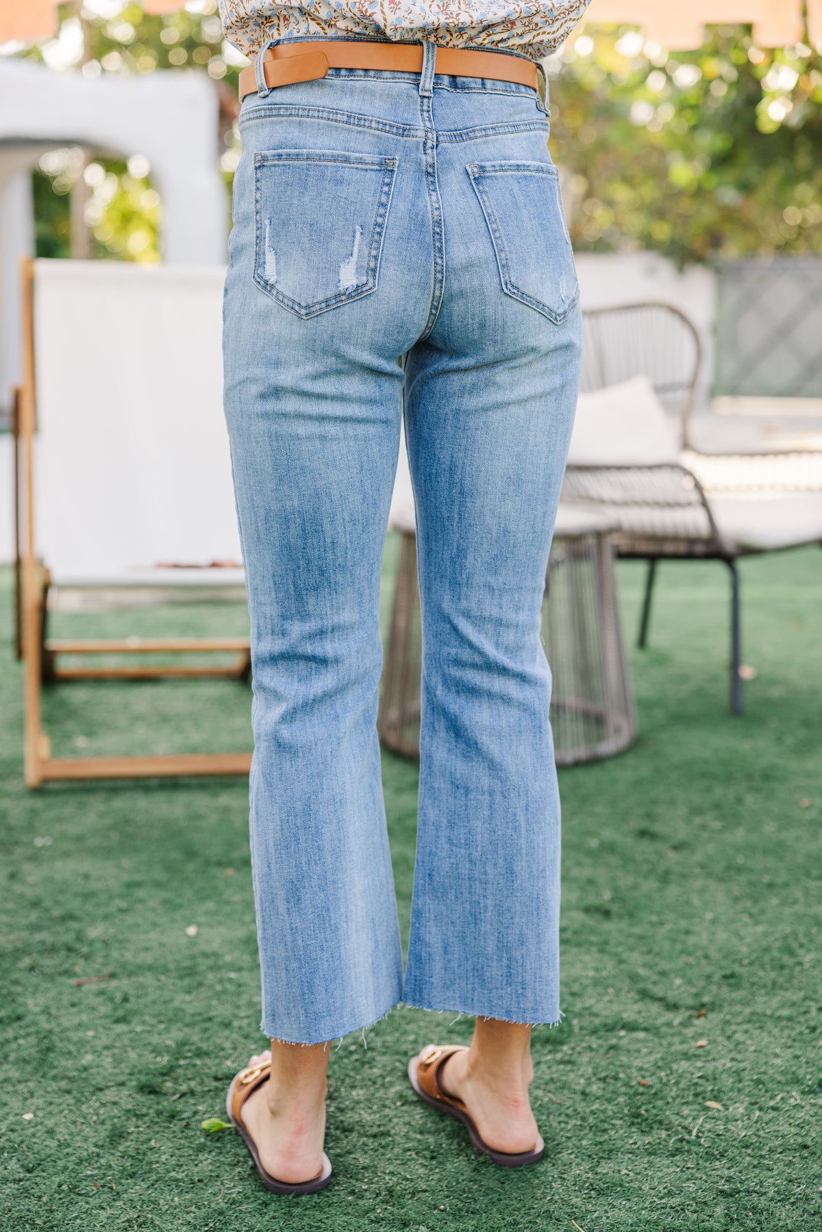 Feeling Your Best Light Wash Straight Leg Jeans – Shop the Mint