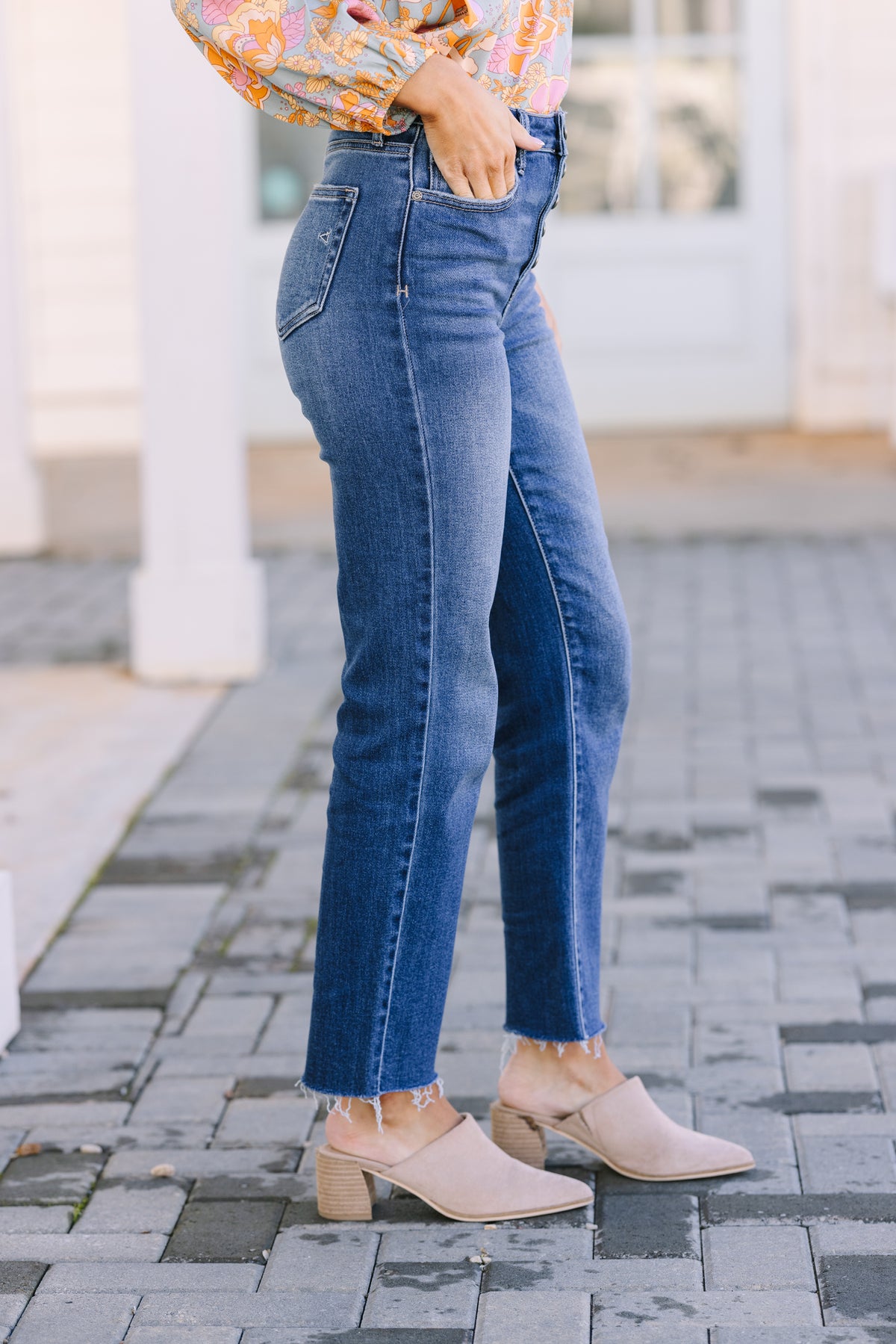 Hidden Jeans: Take A Stand Dark Wash Straight Leg Jeans – Shop the Mint
