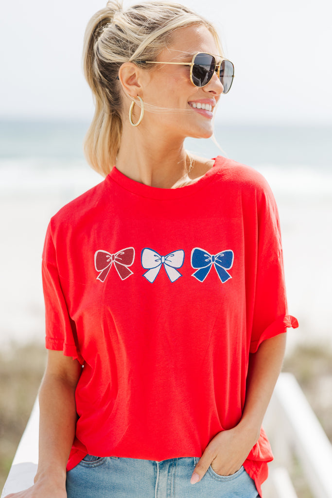 Red White & Bowtiful Red Graphic Tee – Shop the Mint