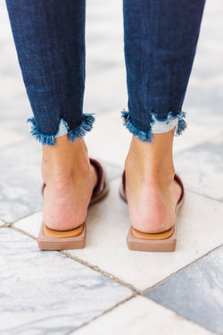 Walk On Crimson Alabama Slide Sandals – Shop the Mint