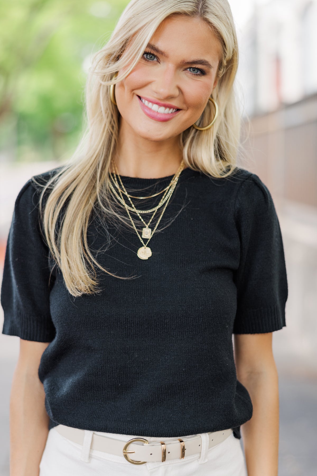 Crowd Pleaser Black Short Sleeve Sweater – Shop the Mint