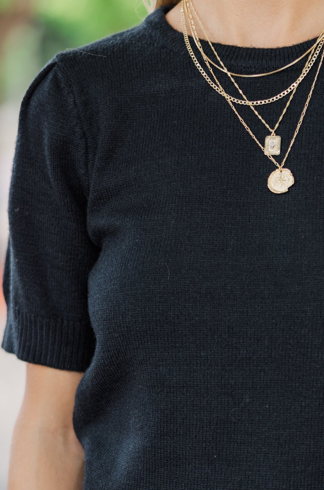 Crowd Pleaser Black Short Sleeve Sweater – Shop the Mint