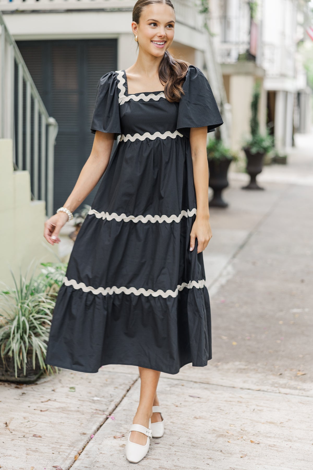 Better Than You Know Black Rickrack Midi Dress – Shop the Mint
