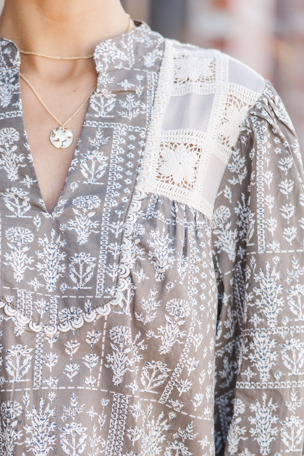 Help You Grow Mocha Brown Floral Blouse – Shop the Mint