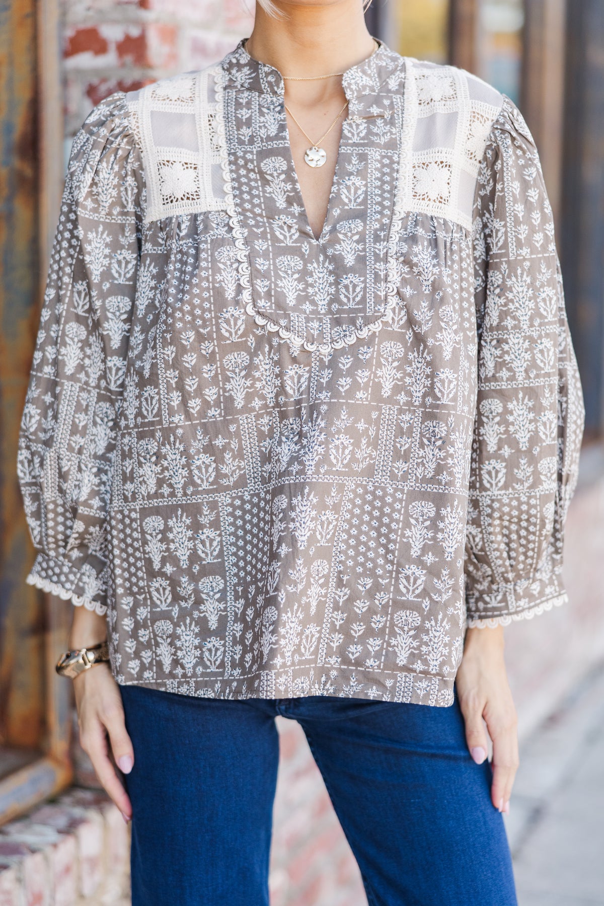 Help You Grow Mocha Brown Floral Blouse – Shop the Mint