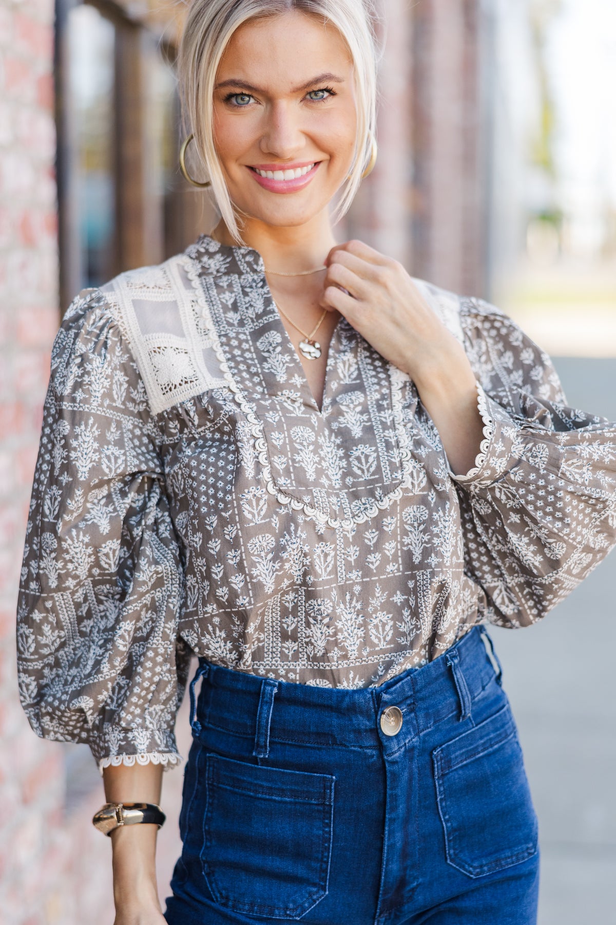 Help You Grow Mocha Brown Floral Blouse – Shop the Mint