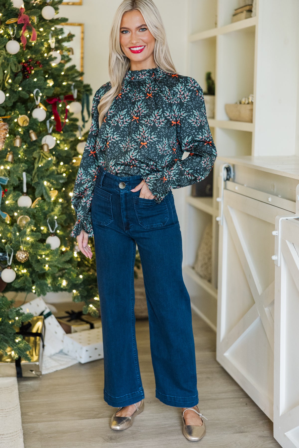 Tried And True Navy Floral Ruffled Blouse – Shop the Mint