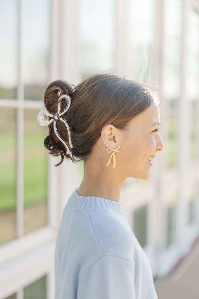 Girls: The Allie White Bow Claw Clip – Shop the Mint