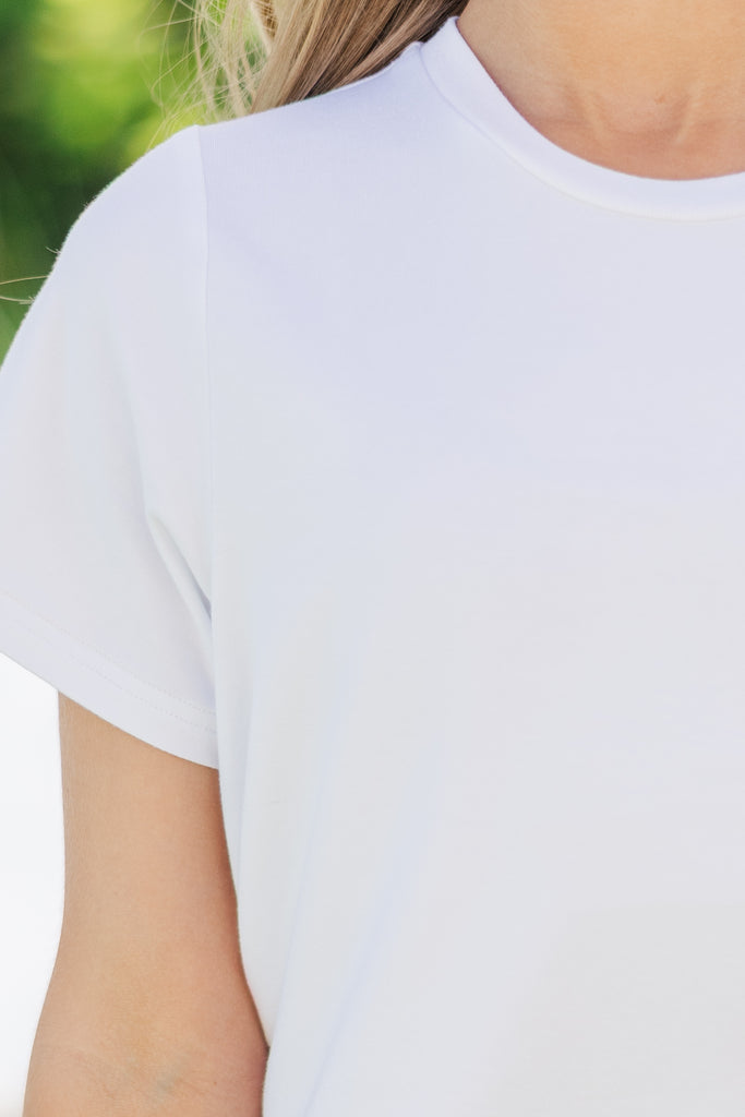 Girls: The Jessie White Tee – Shop the Mint