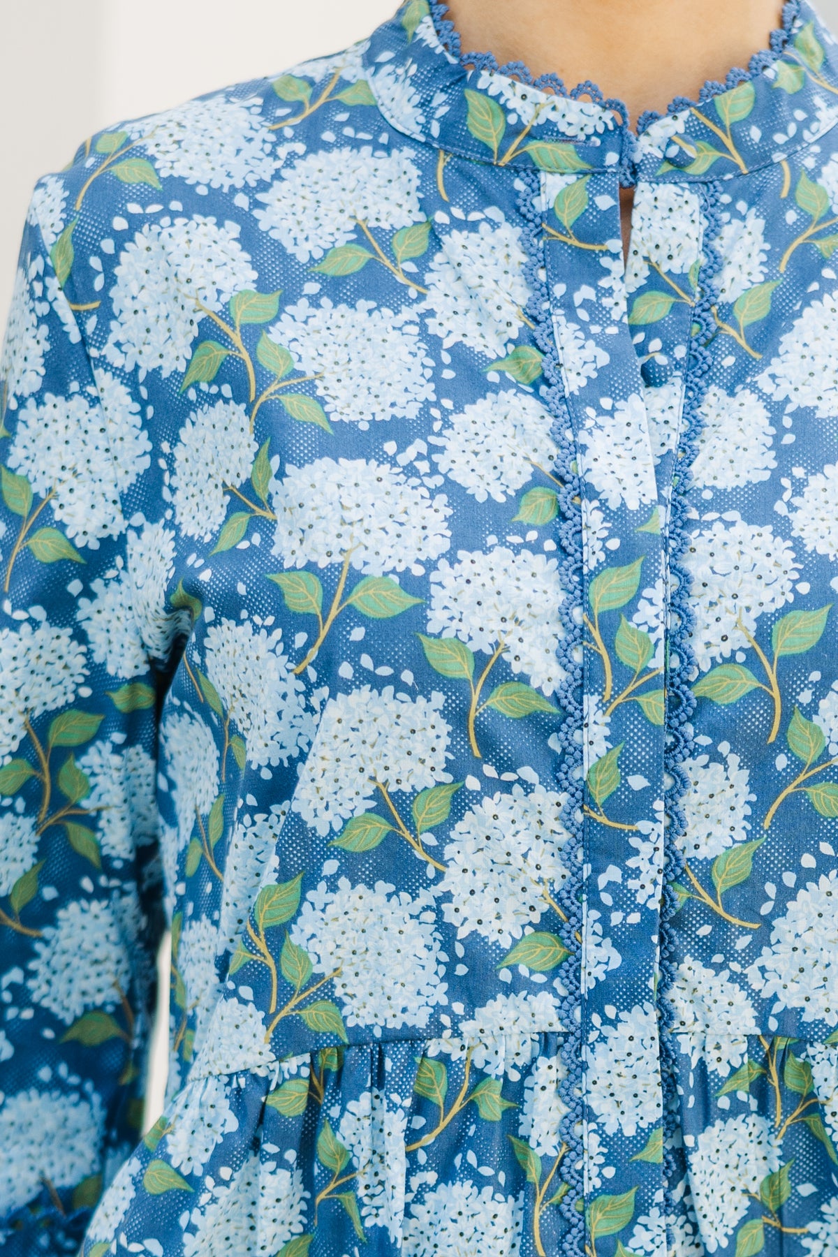 Always The One Blue Hydrangea Shift Dress – Shop the Mint