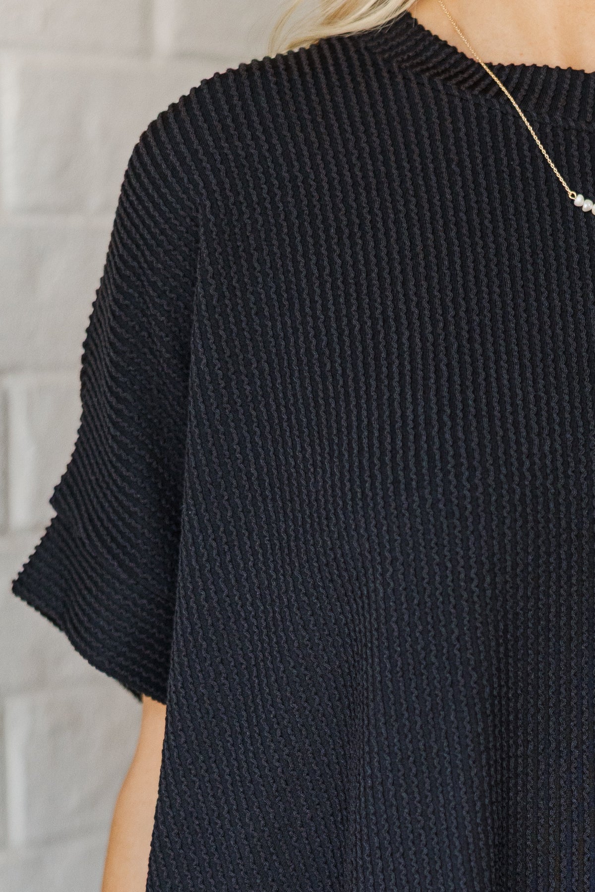 Catching On Black Ribbed Top – Shop the Mint