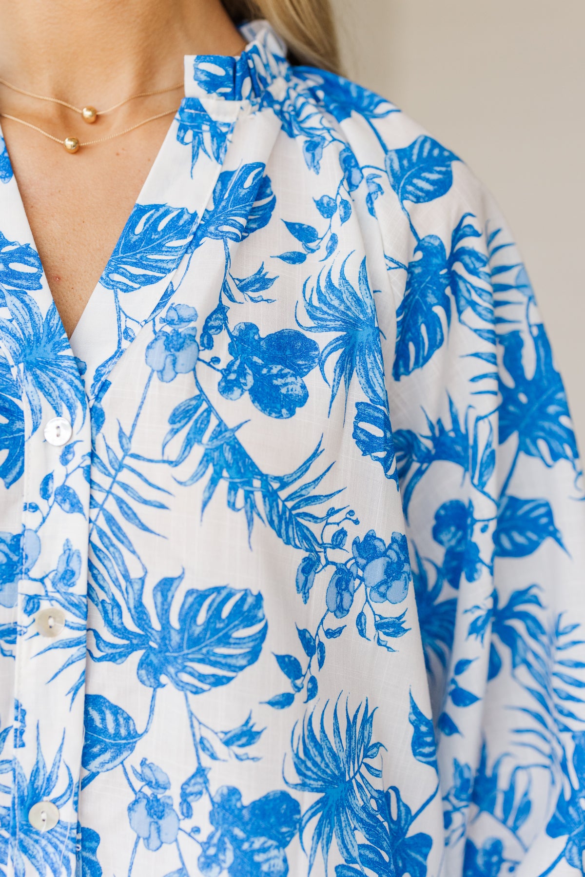 Before It's Over Blue Floral Toile Blouse – Shop the Mint