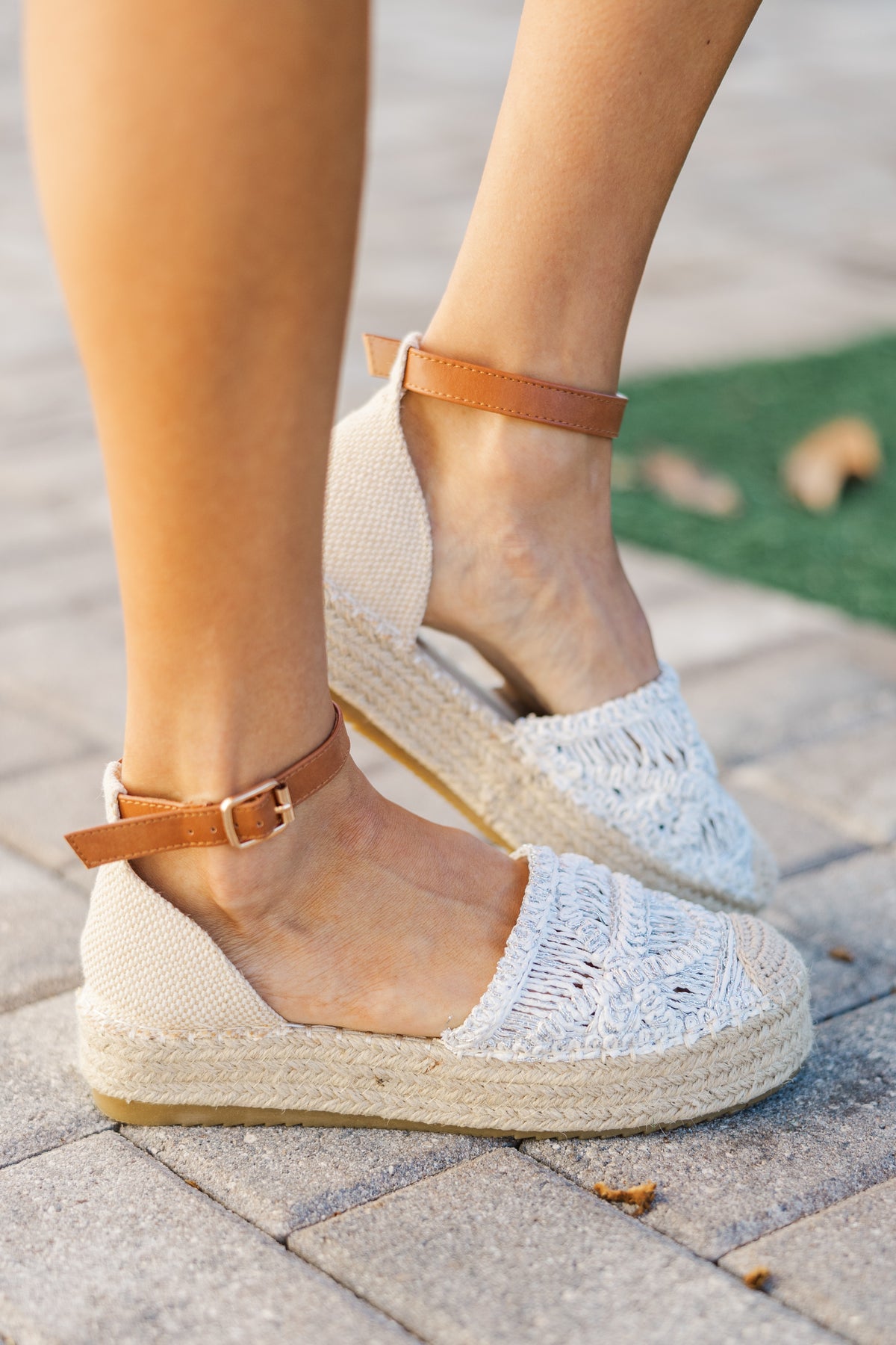 Solstice White Espadrille Flat – Shop the Mint
