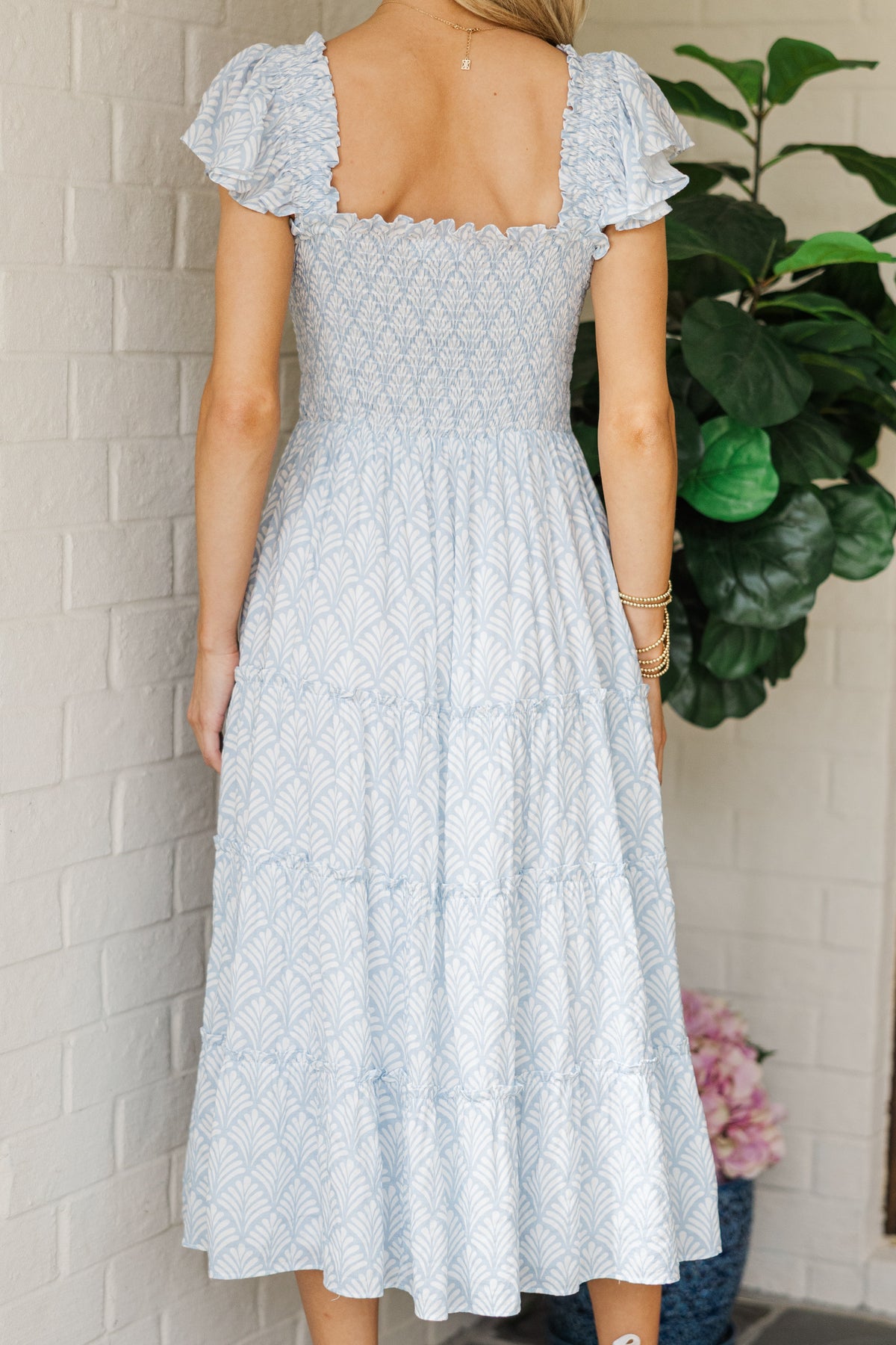 In The Distance Light Blue Medallion Midi Dress – Shop the Mint
