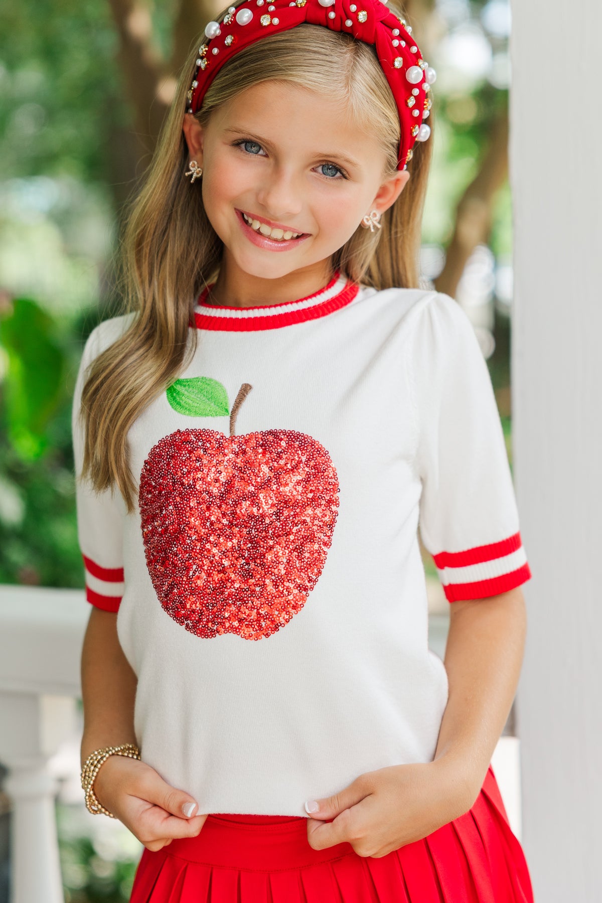 Girls: Stay In Character White Apple Sweater – Shop the Mint