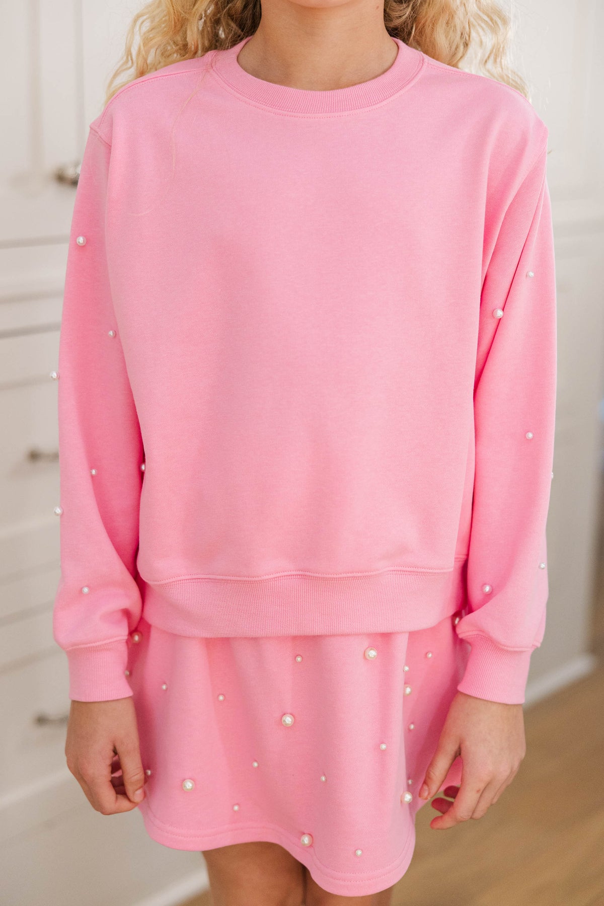 Girls: The Lara Pink Pearl Embellished Sweatshirt – Shop the Mint