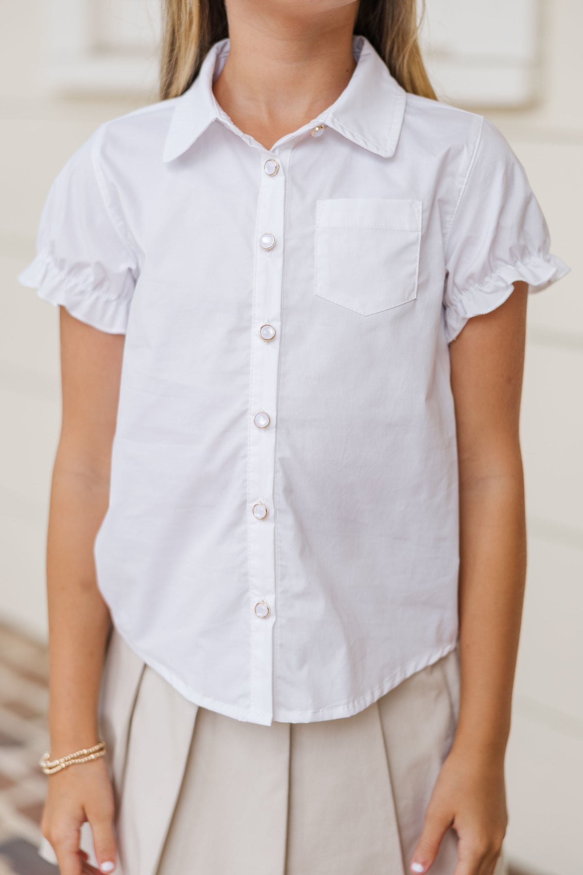 Girls: The Sunny White Collared Button Down Top – Shop the Mint