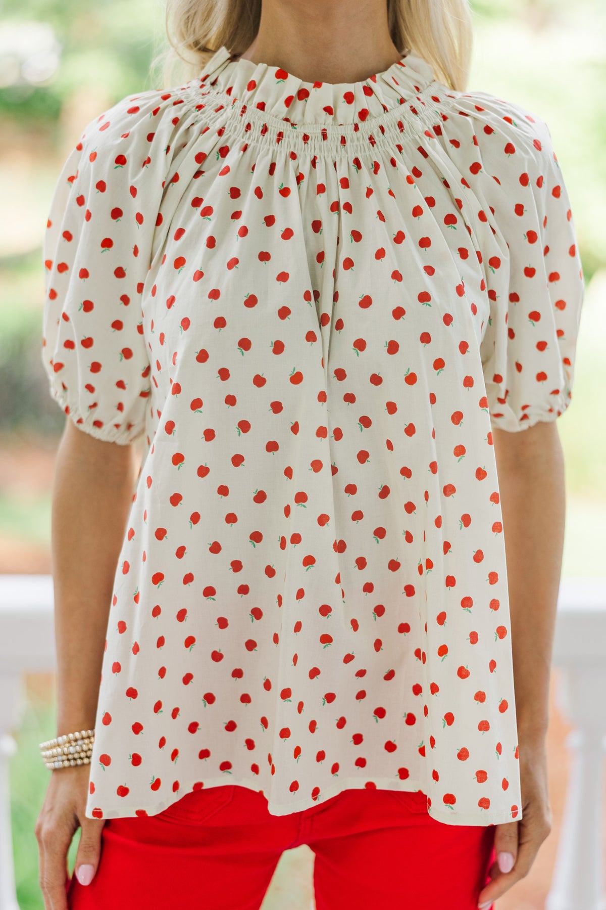 Feeling Fun Cream Apple Print Bubble Sleeve Blouse – Shop the Mint