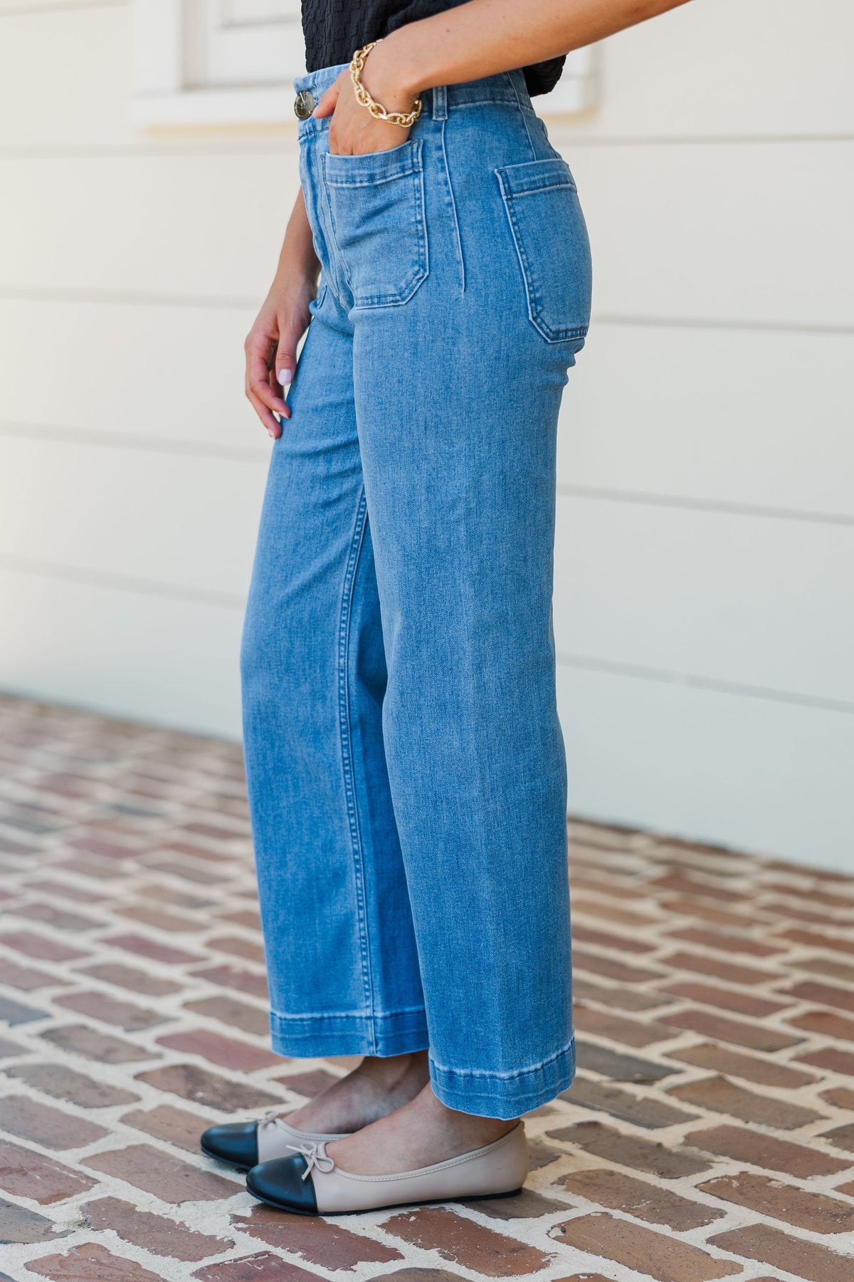 Big Dreams Medium Wash Wide Leg Jeans – Shop the Mint