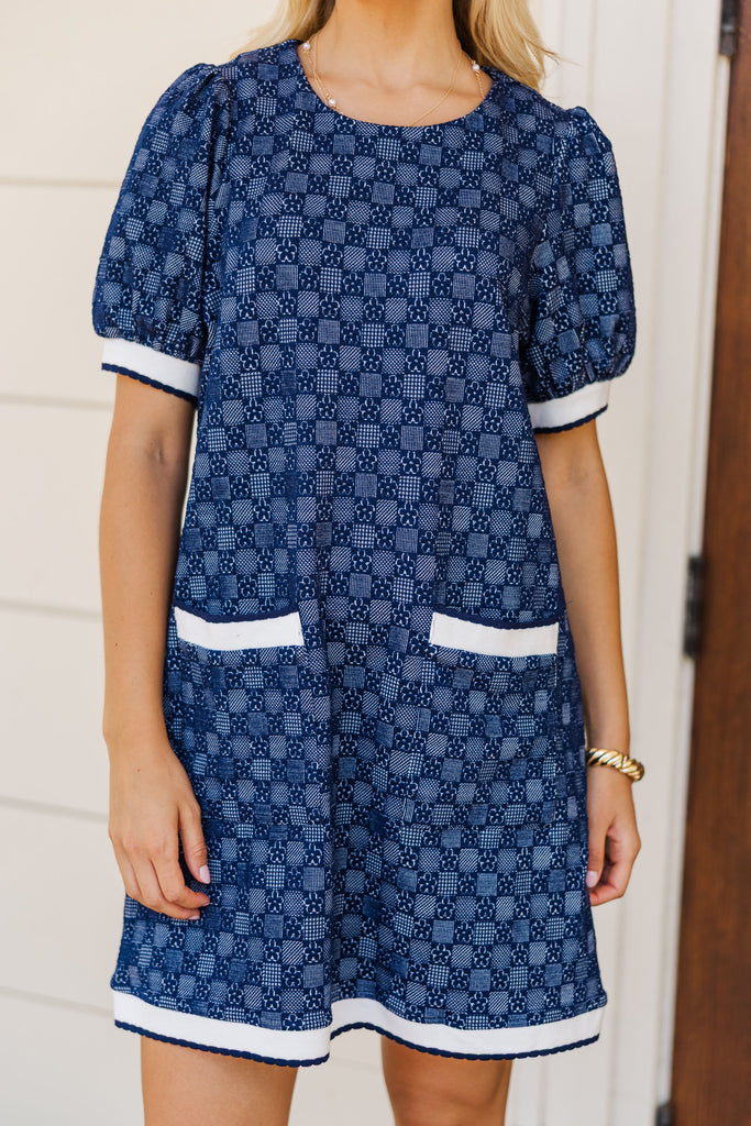 Win It Navy Textured Shift Dress – Shop the Mint