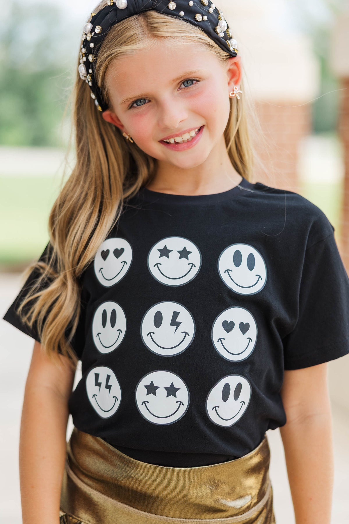 Girls: So Many Smiles Black Graphic Tee – Shop the Mint