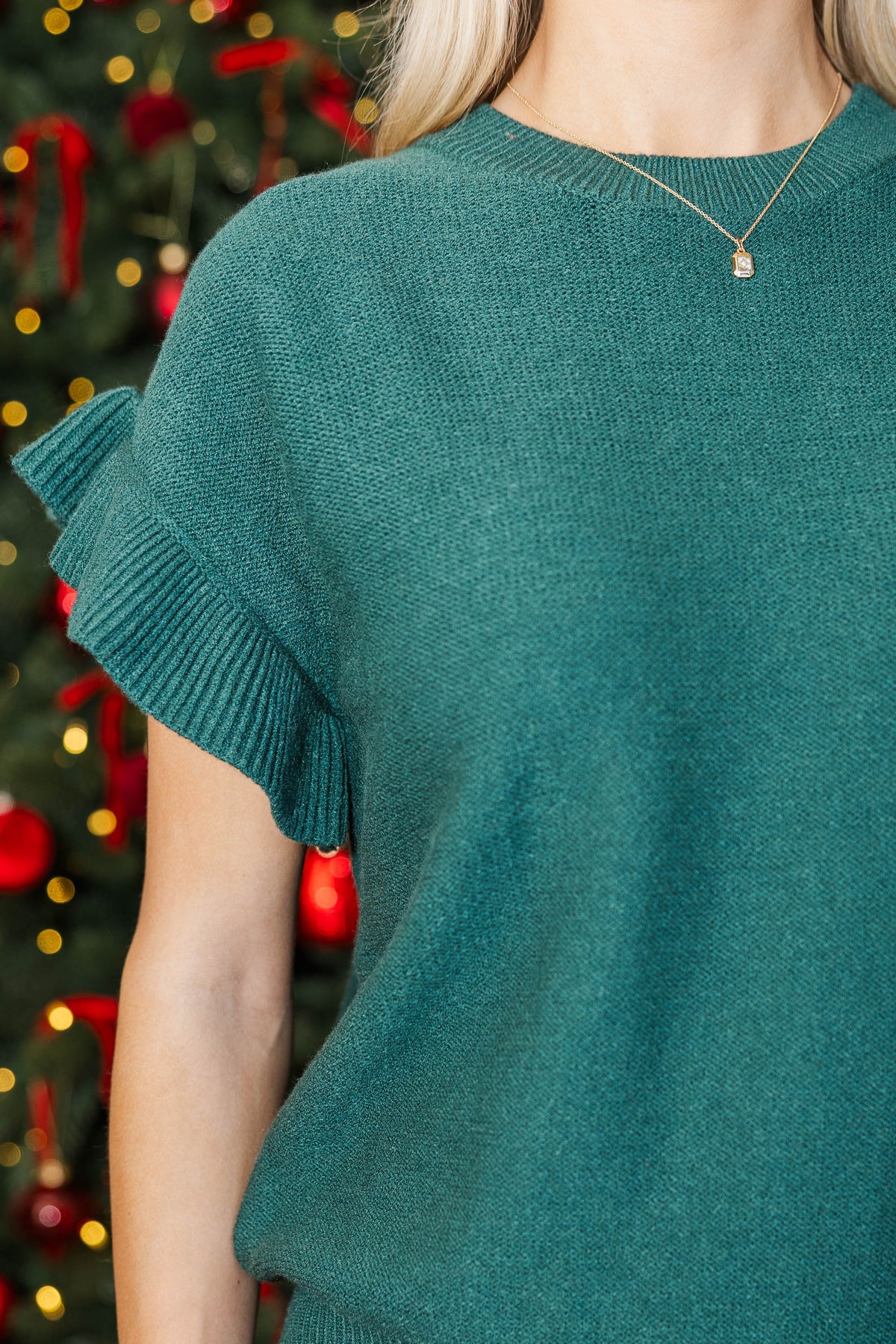 Take A Moment Emerald Green Ruffle Sleeve Knit Top – Shop the Mint