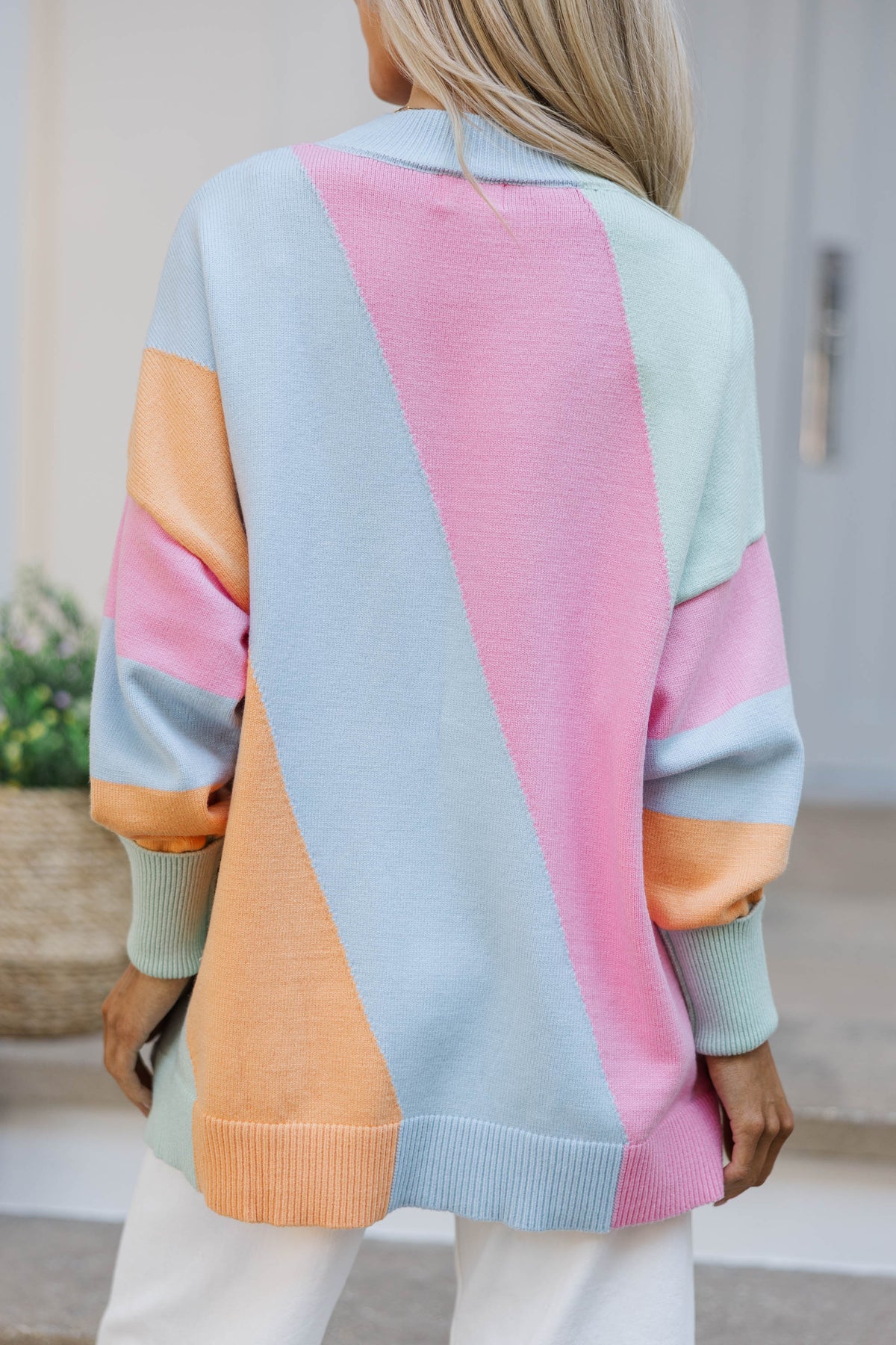 A Perfect Love Light Blue Colorblock Sweater – Shop the Mint