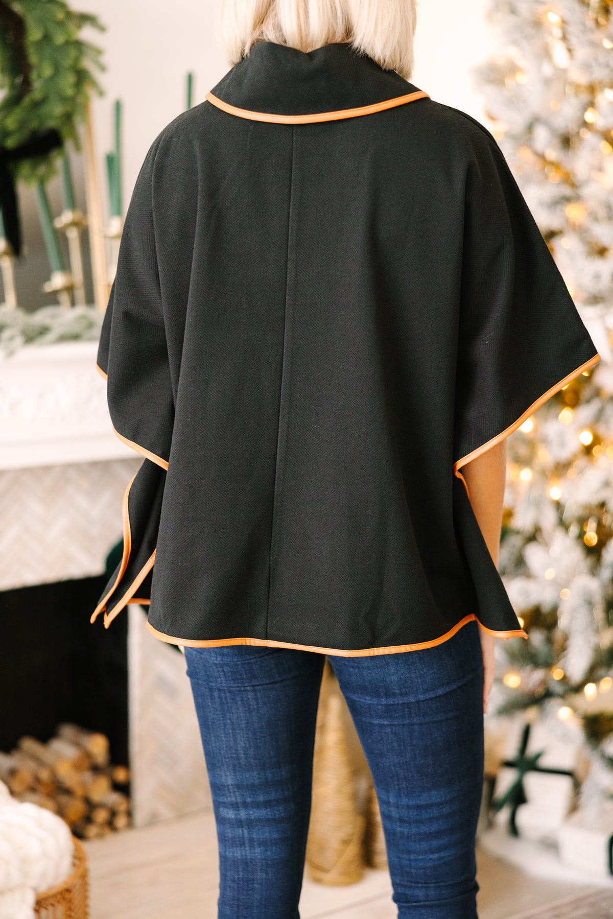 Read You Like A Book Black Poncho – Shop the Mint
