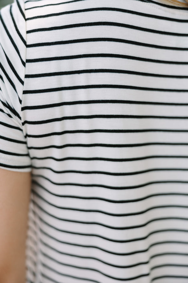 Essential Black and Ivory White Striped Top - Short Sleeves – Shop the Mint