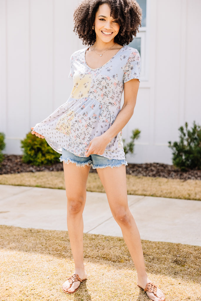 Stay Busy Silver Gray Ditsy Floral Top - Comfy Casual Tops – Shop the Mint