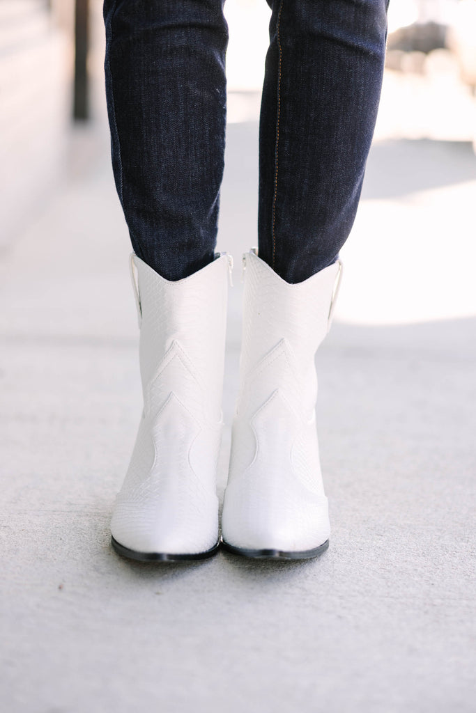 Matisse: Can't Forget White Booties – Shop the Mint