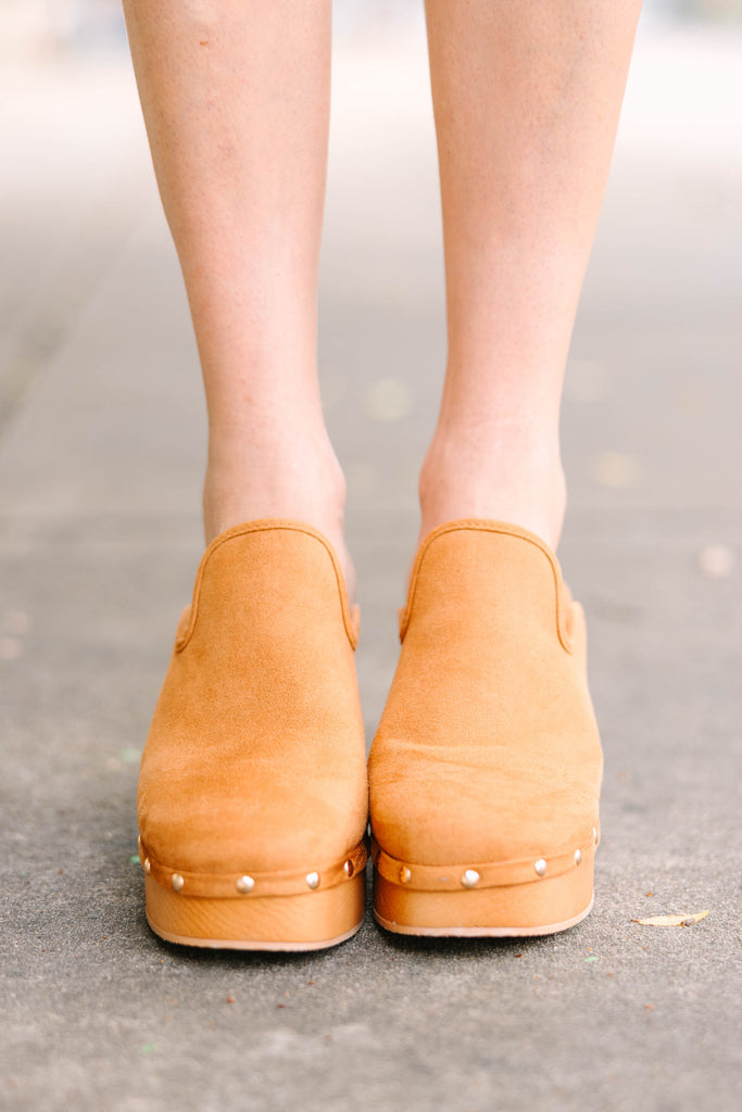 Feeling So Retro Camel Brown Clogs – Shop the Mint