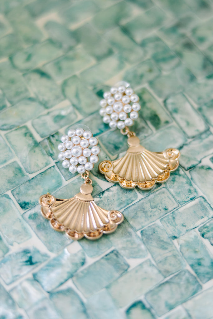 Under The Moonlight Gold Earrings – Shop the Mint