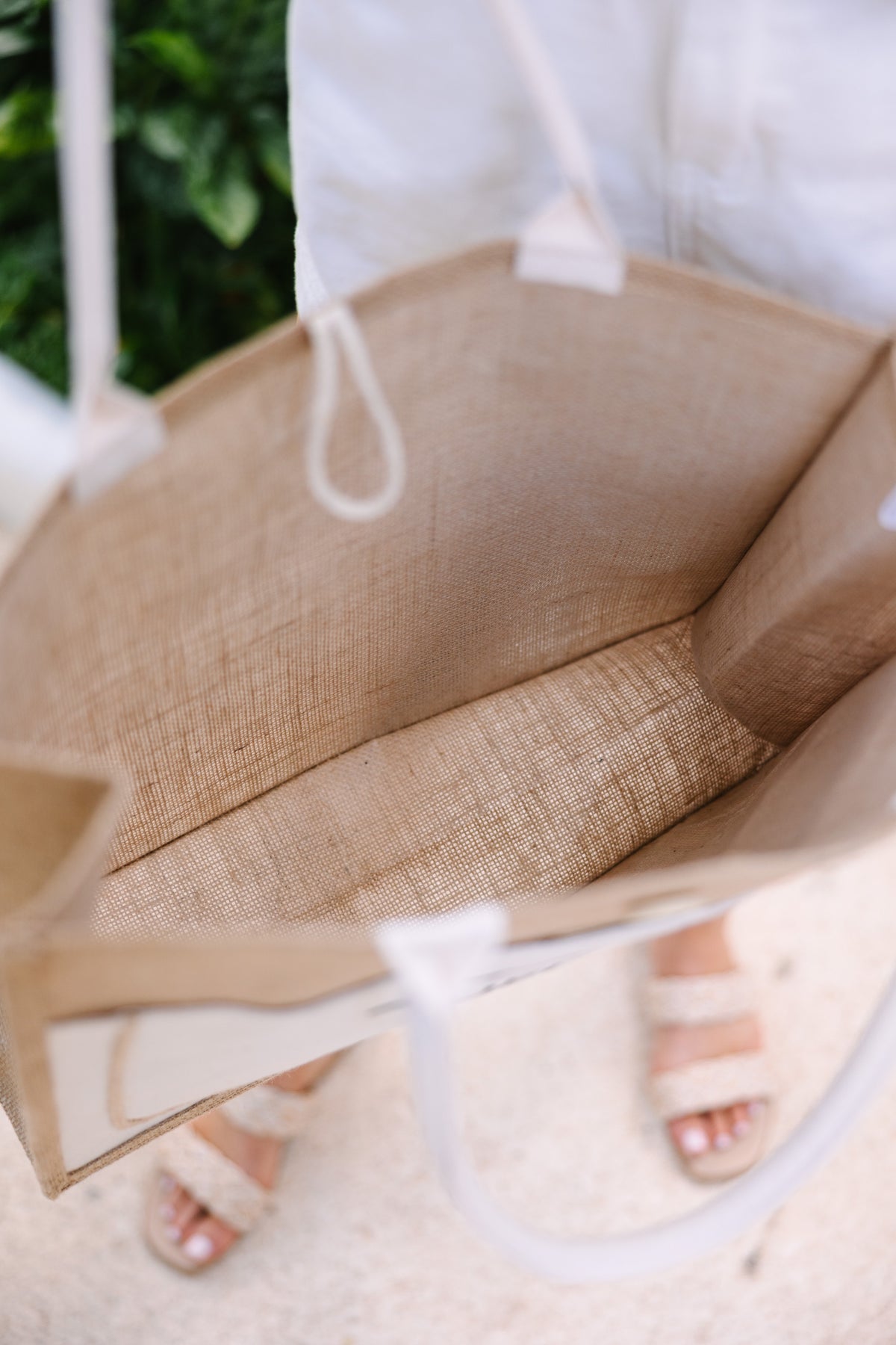 Hello Weekend Ivory White Tote – Shop the Mint