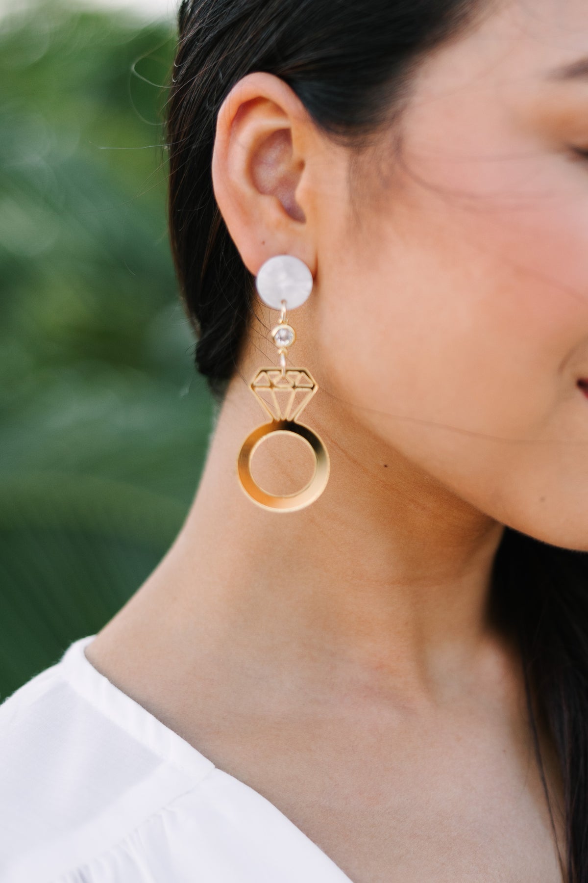 Taylor Shaye Designs: Put A Ring On It Drop Earrings – Shop the Mint