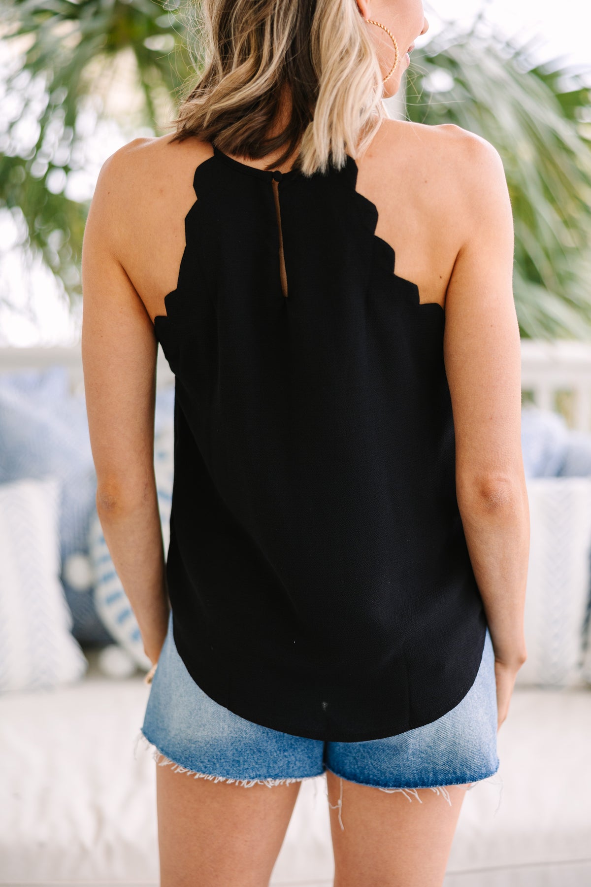 Good News Black Scalloped Tank – Shop the Mint
