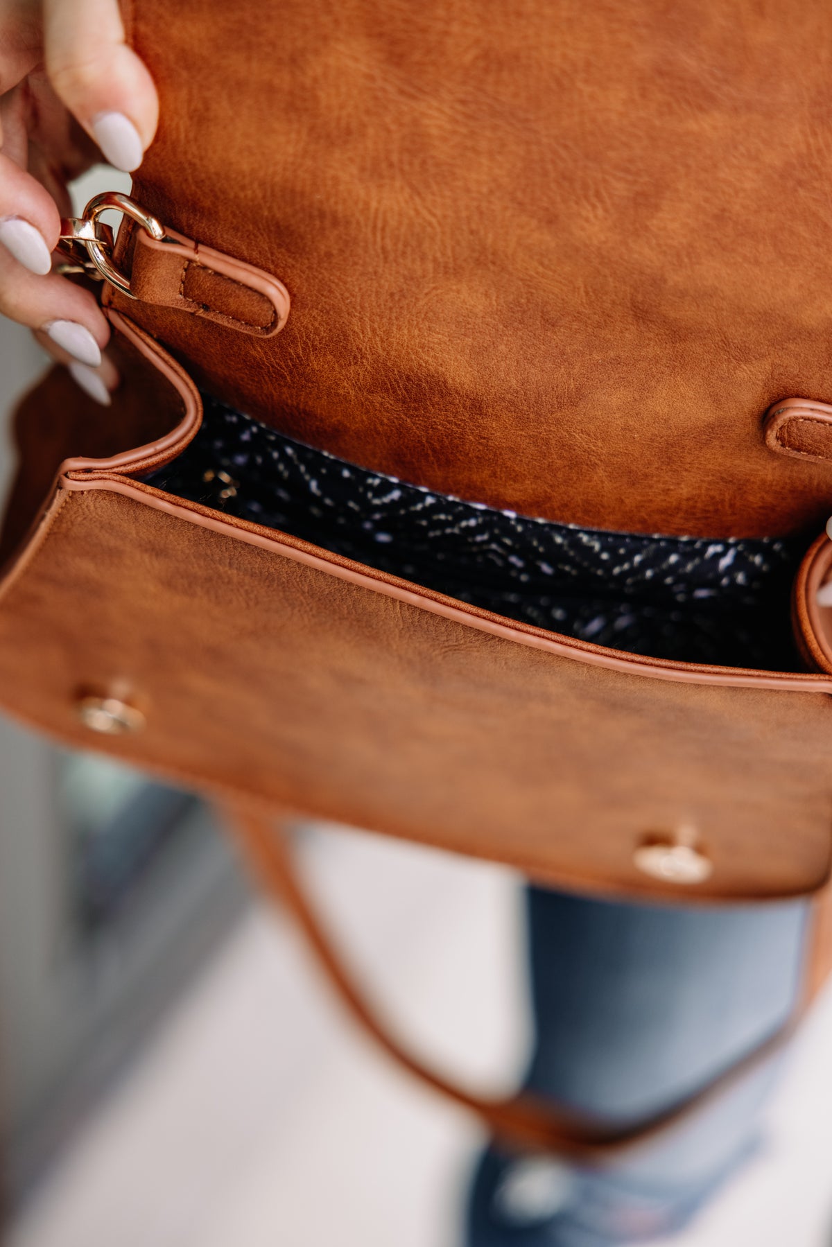 Chic Tan Brown Mini Saddle Purse - Boutique Purses – Shop the Mint